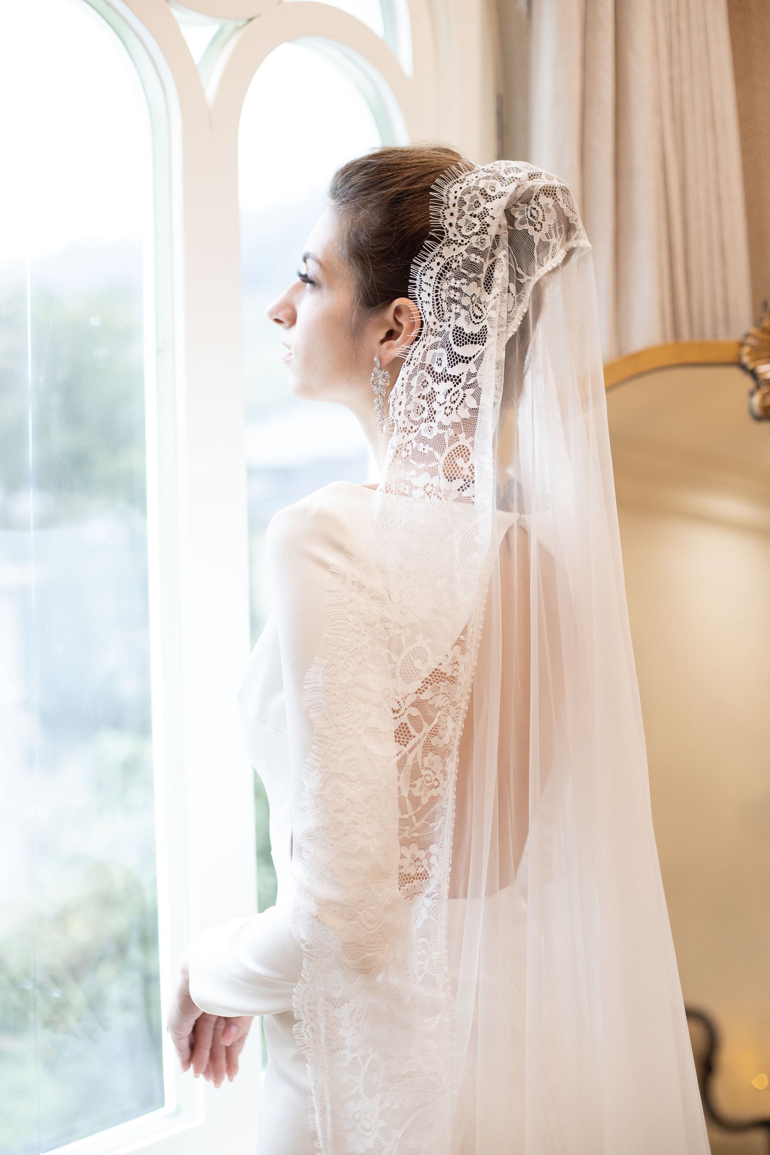 Soft Ivory Tulle, French Lace Wedding Veil , Cathedral & Chapel Lengths ...