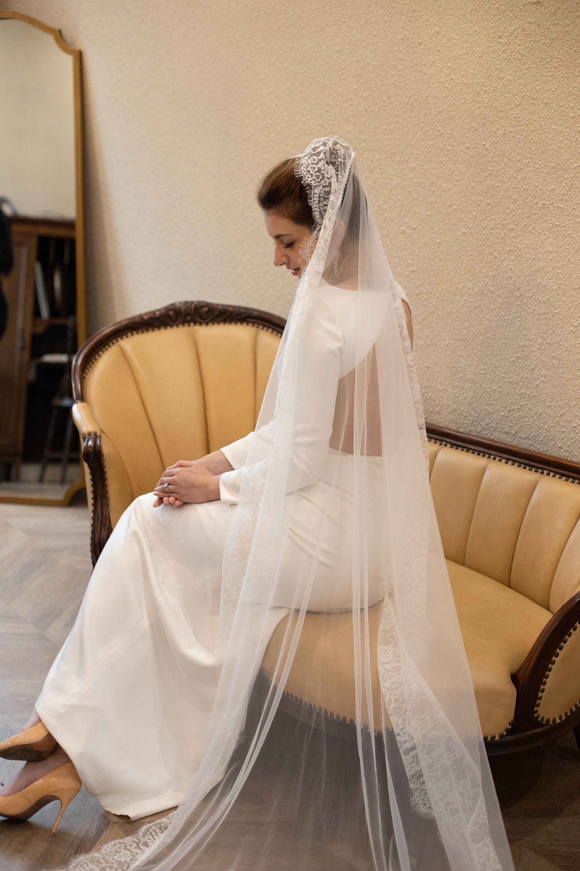 Soft Ivory Tulle, French Lace Wedding Veil , Cathedral & Chapel Lengths ...