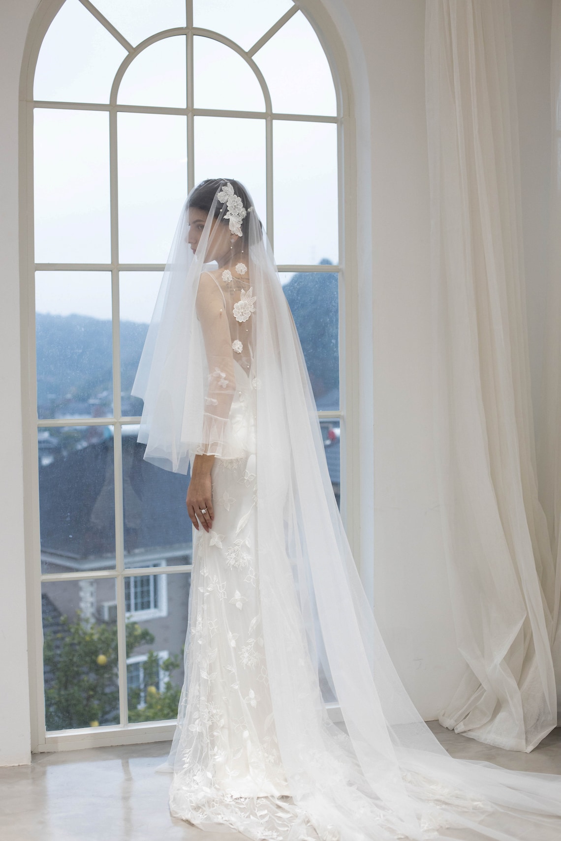 Soft Ivory Tulle Pearl Wedding Veil With Flora Lace - Etsy