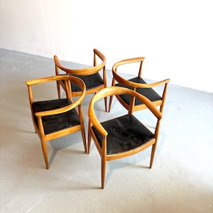 1 of 4 Vintage Chairs in Style of Wegner Round Chair / 1960s - Etsy