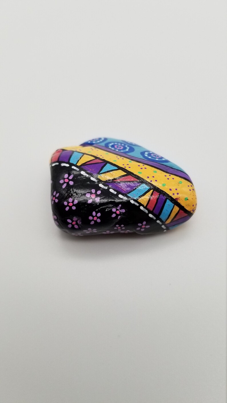 Hippie Rock - Handpainted Natural Stone. - Etsy
