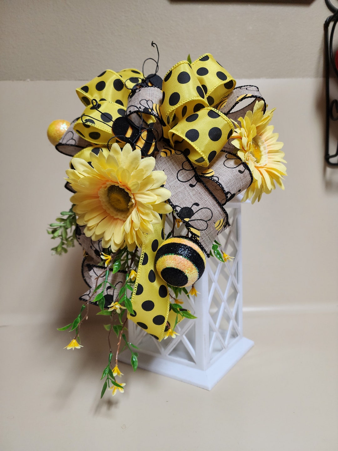 Lantern and Swag,bee Swag,summer Swag for Lantern,daisy's and Bees ...