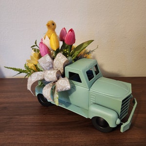 Farm Truck Spring Arrangement,baby Chick Delivery Truck,easter Truck ...