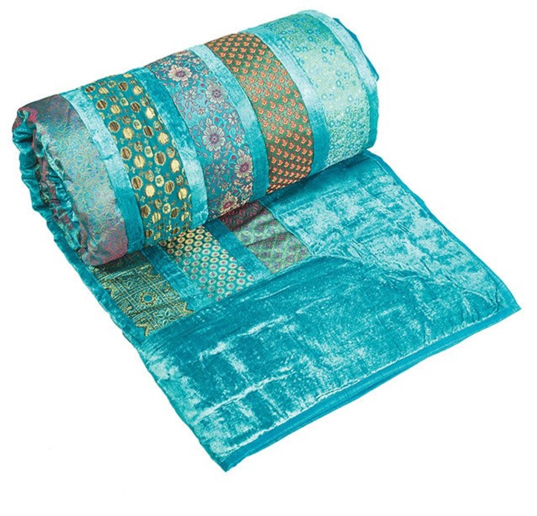 Quilt. Patchwork Velvet & Brocade Indian 210 X 225cm - Etsy