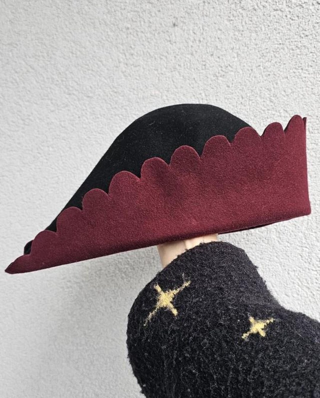 Bycocket, Bicolor Medieval Wool Felt Cap With Scalloped Brim, Robin ...