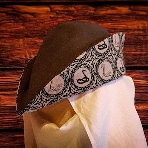 Bycocket, Medieval Wool Felt Cap With Lined Brim in Cotton Fabric ...