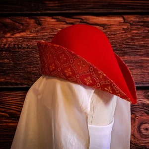 Bycocket, Medieval Wool Felt Cap With Lined Brim in Brocade Fabric ...