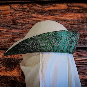 Bycocket, Medieval Wool Felt Cap With Lined Brim in Brocade Fabric ...