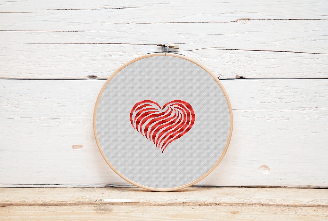 Heart Cross Stitch Pattern: Simple Beginner Design (PDF) - Etsy