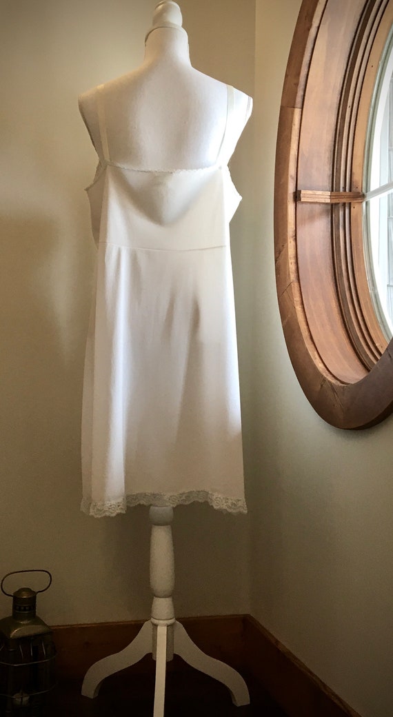 Vintage, Mid-century, Creamy White w/lace Bodice PHIL… - Gem