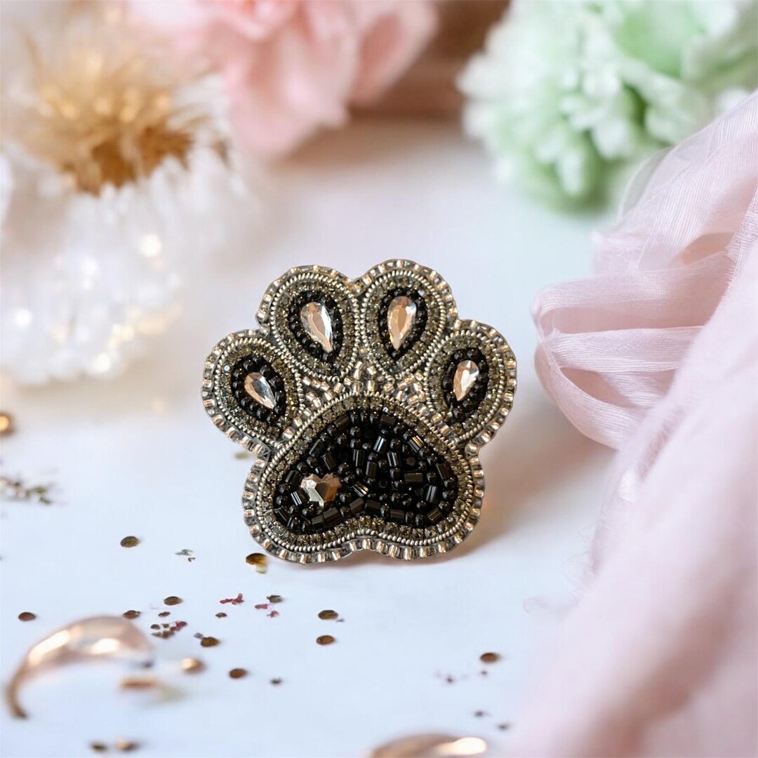 Paw Print Beaded Pin:brooch - Etsy