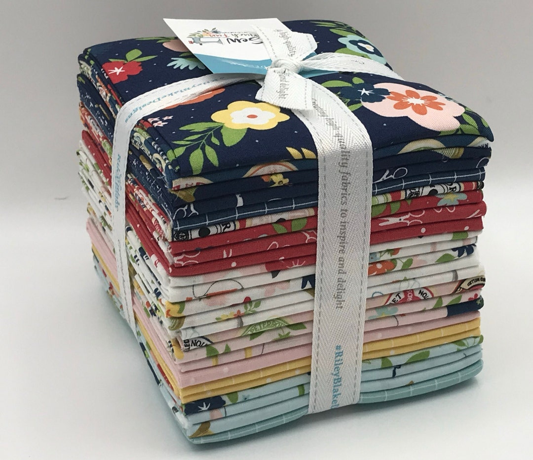 Sewing Theme Fabric, SEW MUCH FUN, Fat Quarter Bundle, 24 Pieces, 6 ...