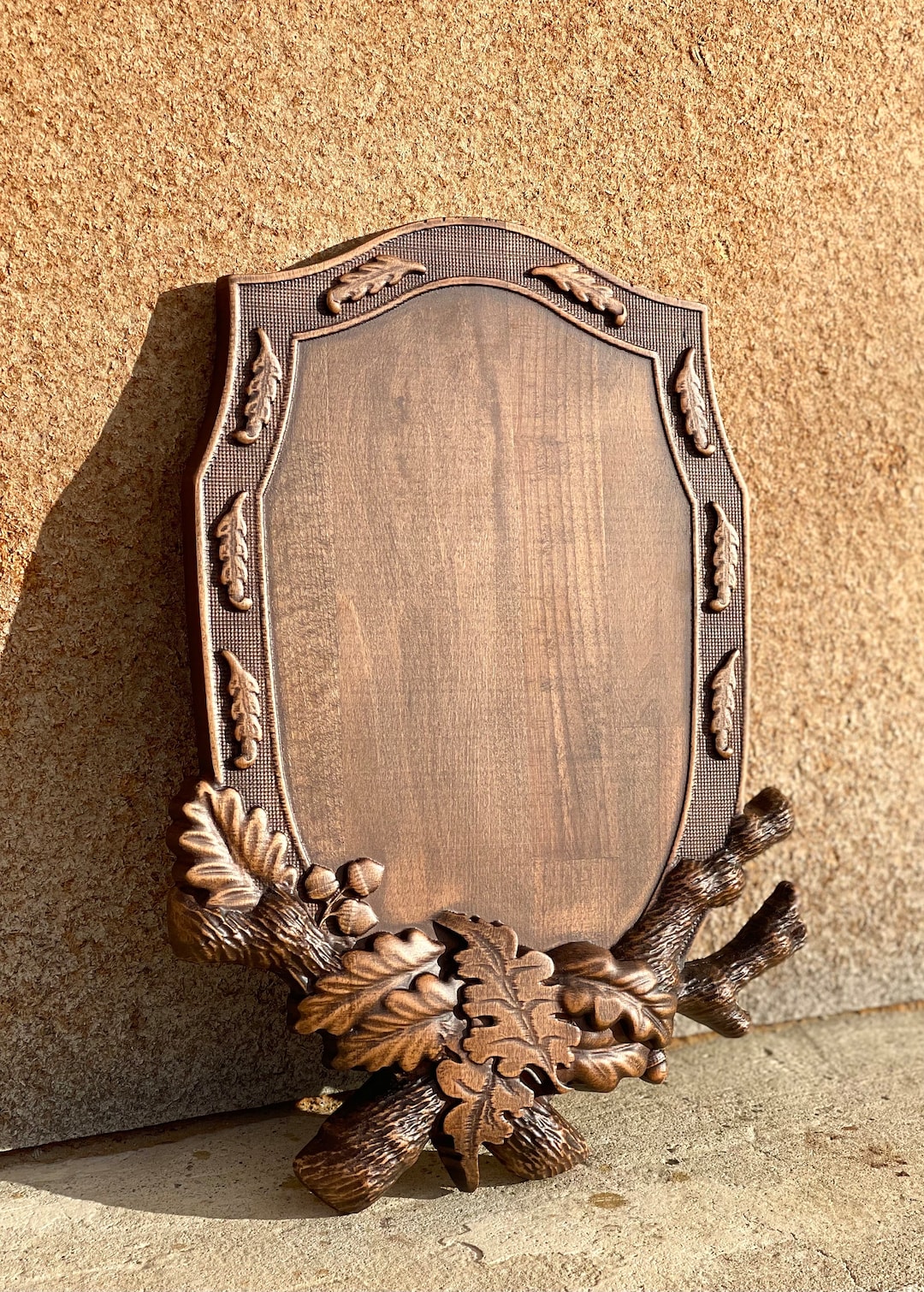 Hunter's Pride Oak Leaf Trophy Medallion - Unique Wall Decor for Lodge ...