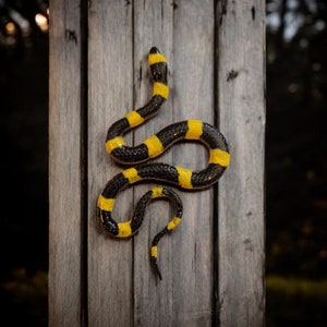 Mini Snakes, Hand Painted, Resin - Etsy