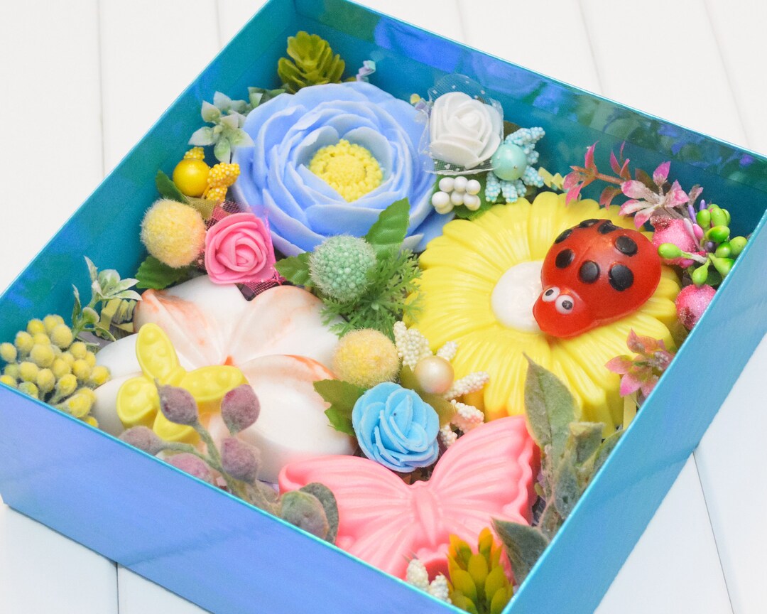 Handgemachte Seifen Set aus Blumen Seifen, Schmetterlinge Seifen, und ...