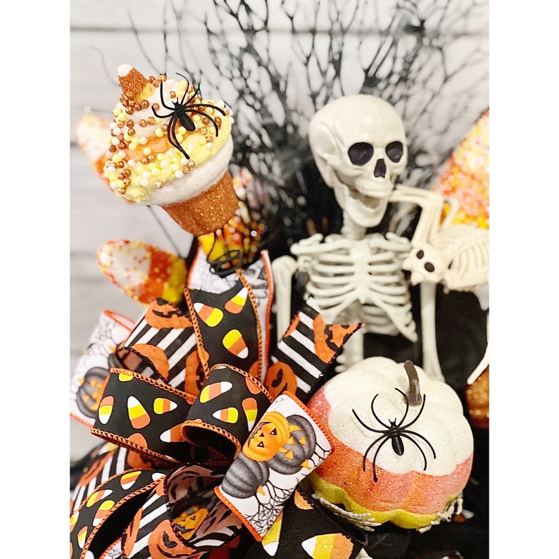 Lighted Jack-o-lantern Pumpkin Centerpiece, Spooky Table Decor ...