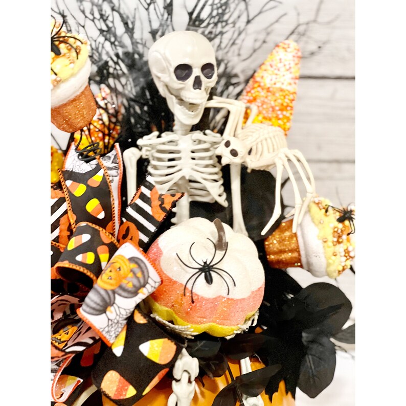 Lighted Jack-o-lantern Pumpkin Centerpiece, Spooky Table Decor ...