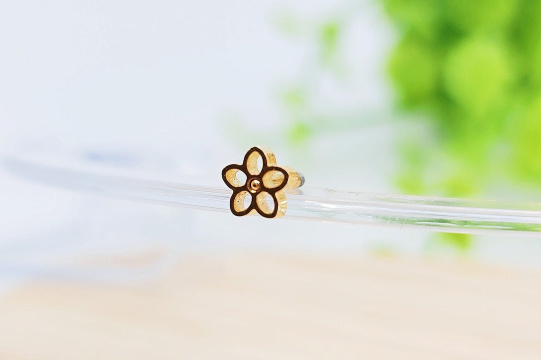 Dainty Daisy GOLD Flower Cartilage Piercing/anodized Over Surgical ...