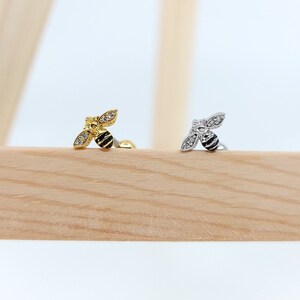 16G* Cute Bee Cartilage Piercing/ Top Design Size: 9x6mm/ Rook Piercing ...