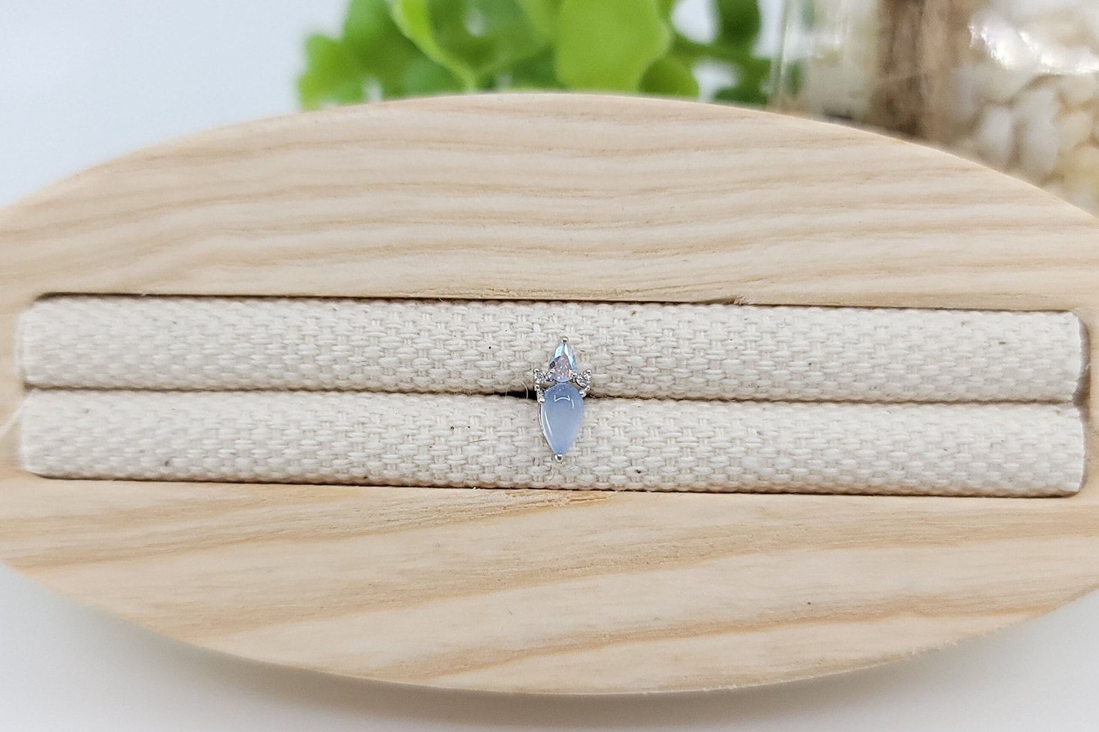 16G* Light Blue Moon Stone With AB Stone Cartilage Piercing/top Design ...