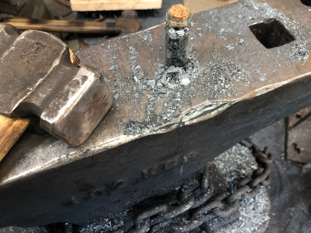 Blacksmith Dust Goofer Dust Anvil Dust Forge Scale Iron Oxide - Etsy Italia