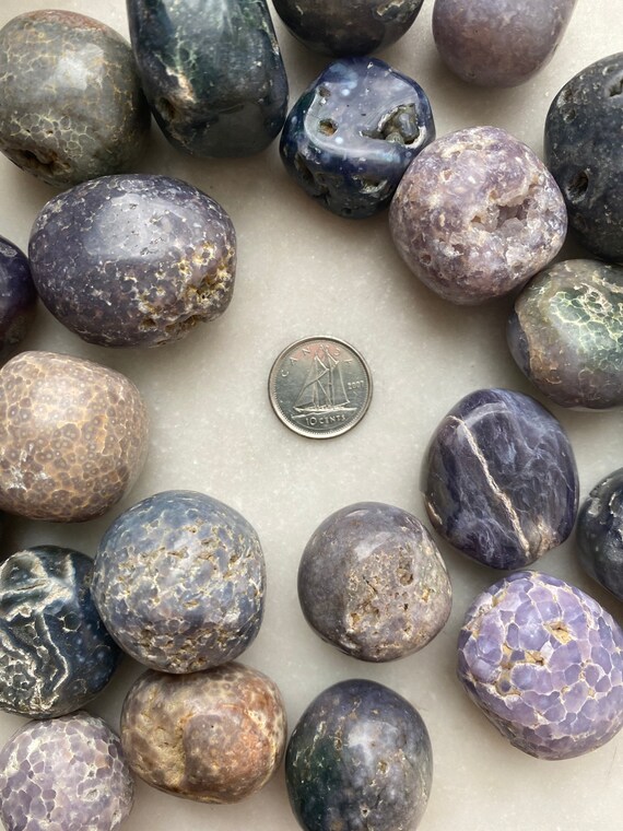 Agate Grape MEDIUM Tumbled Crystal - Etsy