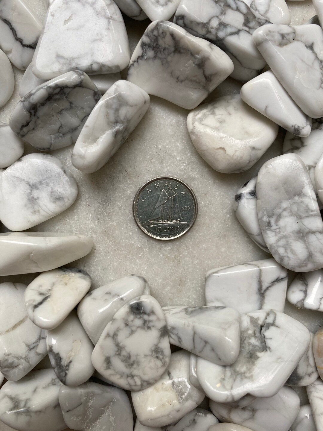 Howlite SMALL Tumbled Crystal - Etsy