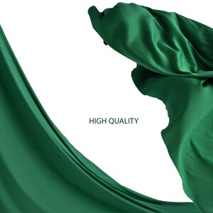 Green Flying Fabric Overlays, Flying Cloth, Silk Waving Flying Satin ...