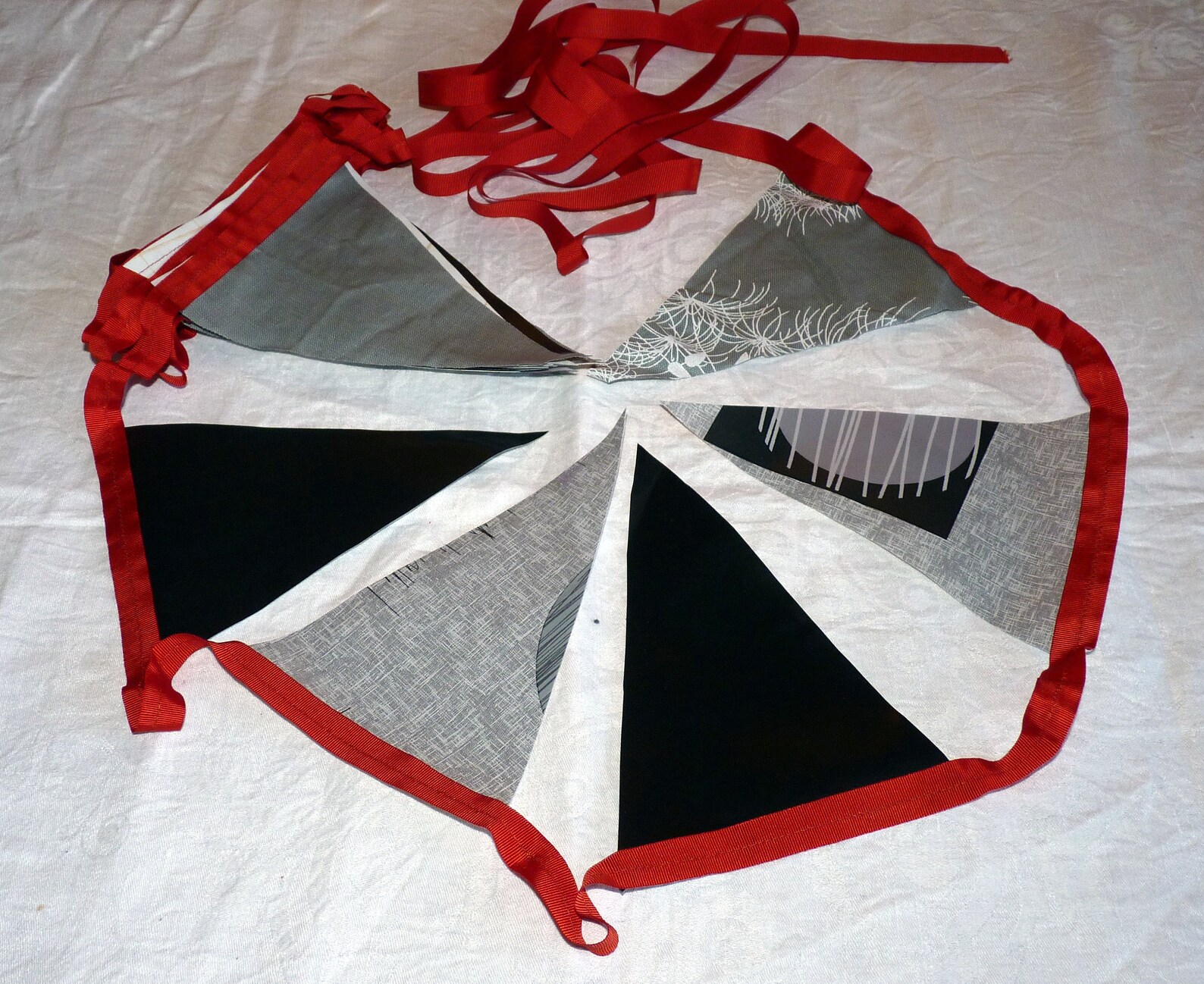 Extra Long Pennant Chain Outdoor - Etsy Denmark