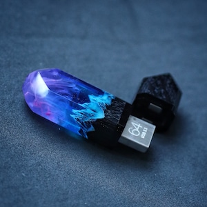 3.1 USB Flash Drive Anniversary Gift Glow in the Dark Engraved USB ...