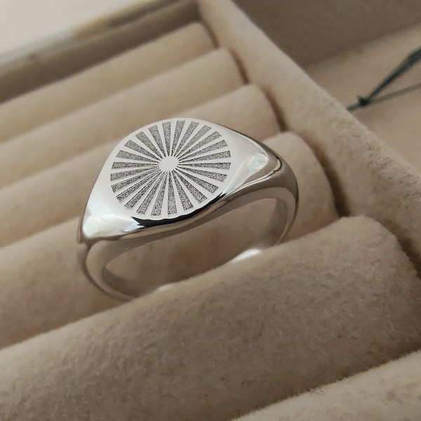 Sun Signet Ring - Etsy