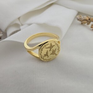 Hummingbird Ring 14K Gold, Personalized Signet Ring, Bird Engraved ...