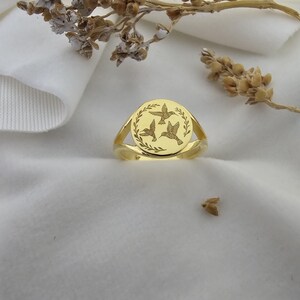 Hummingbird Ring 14K Gold, Personalized Signet Ring, Bird Engraved ...