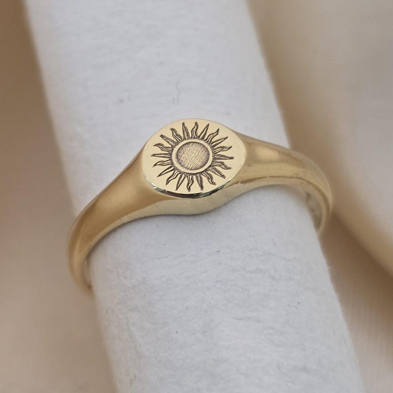 Sun Signet Ring - Etsy