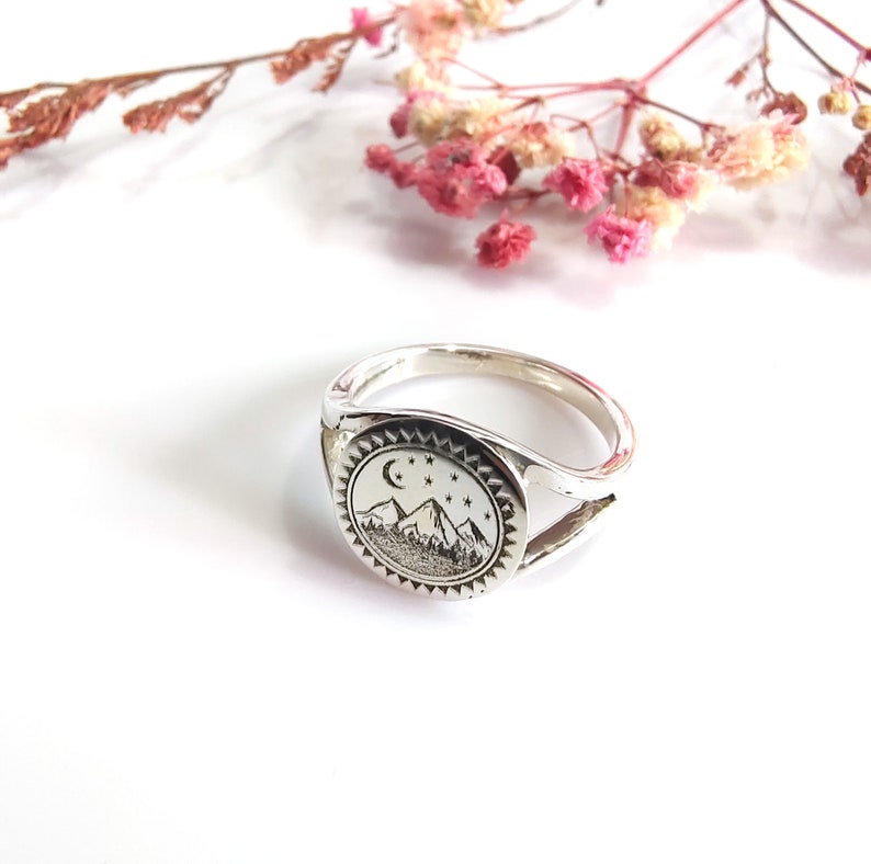 Acotar Night Court Signet Ring Velaris Ring Bookish Ring - Etsy