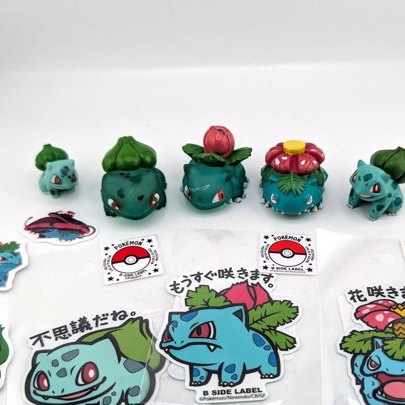 Bulbasaur Ivysaur Venusaur Lot Figures and Toys Pokemon Center Tomy ...