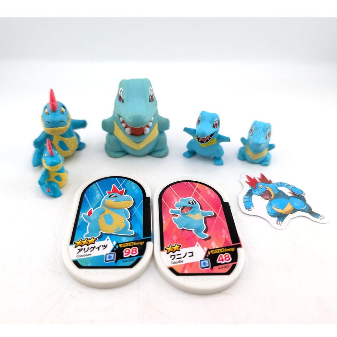 Totodile Croconaw Feraligart Figures Bundle Finger Puppet Pokemon ...
