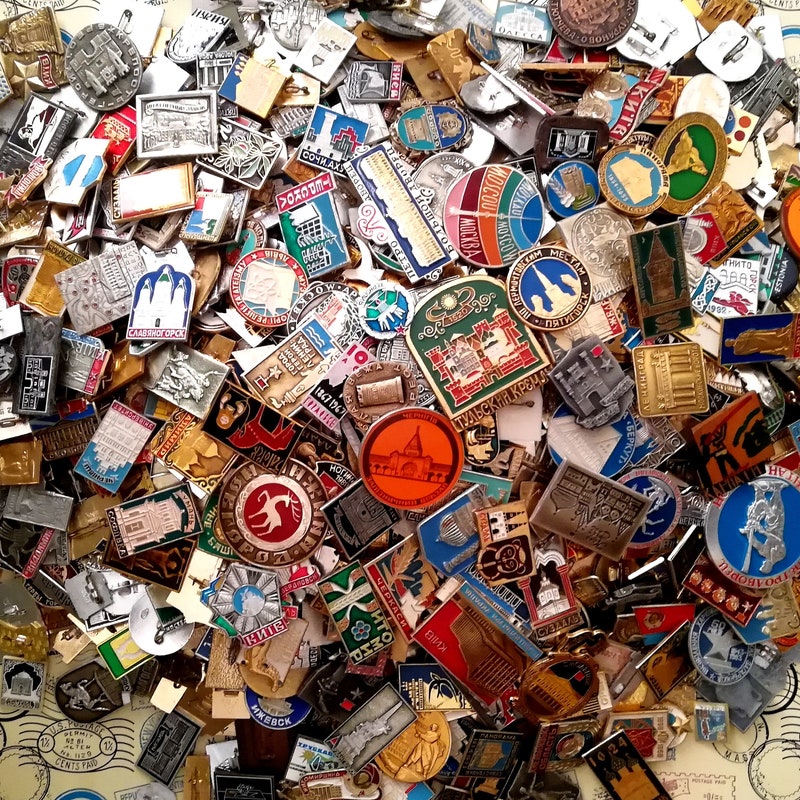 Vintage Pin Badge - Etsy