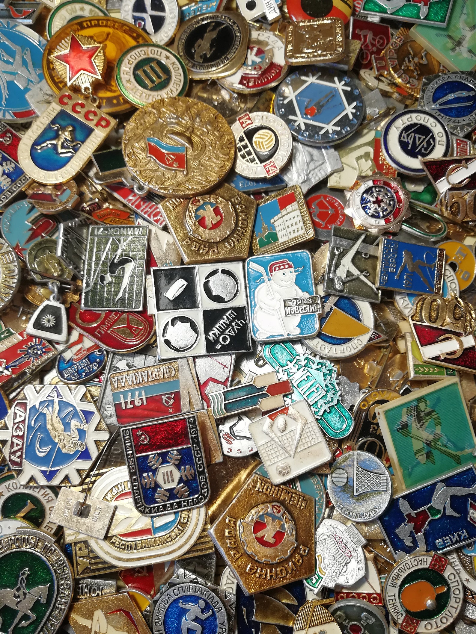 Sport Pins Mystery Set Sports Pin Badges Set of 25-50-100 - Etsy