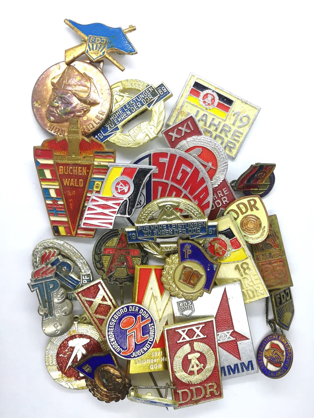 DDR Badges, Mystery Set of East German Pins, Original Vintage Pins, 10-25-50pcs, 60-80s - Etsy