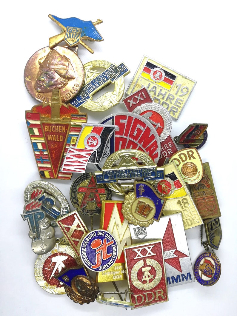 DDR Badges Mystery Set of East German Pins Original Vintage - Etsy