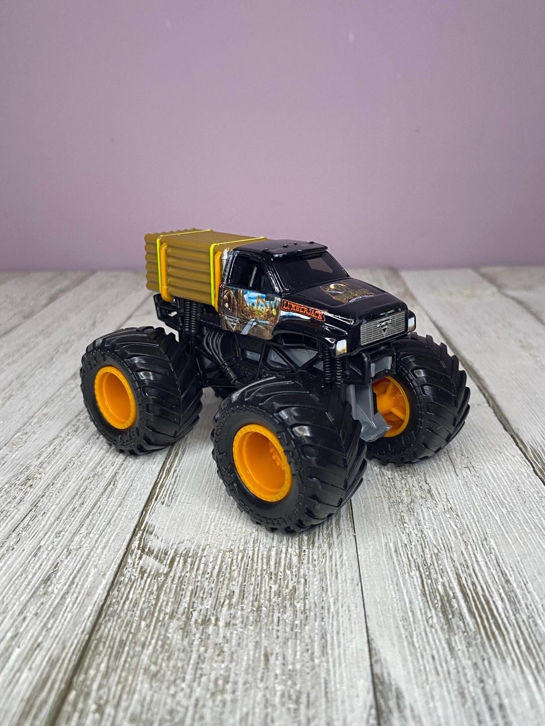 Hot Wheels Monster Jam Lumberjack Metal Monster Truck Vehicle 1:64 ...
