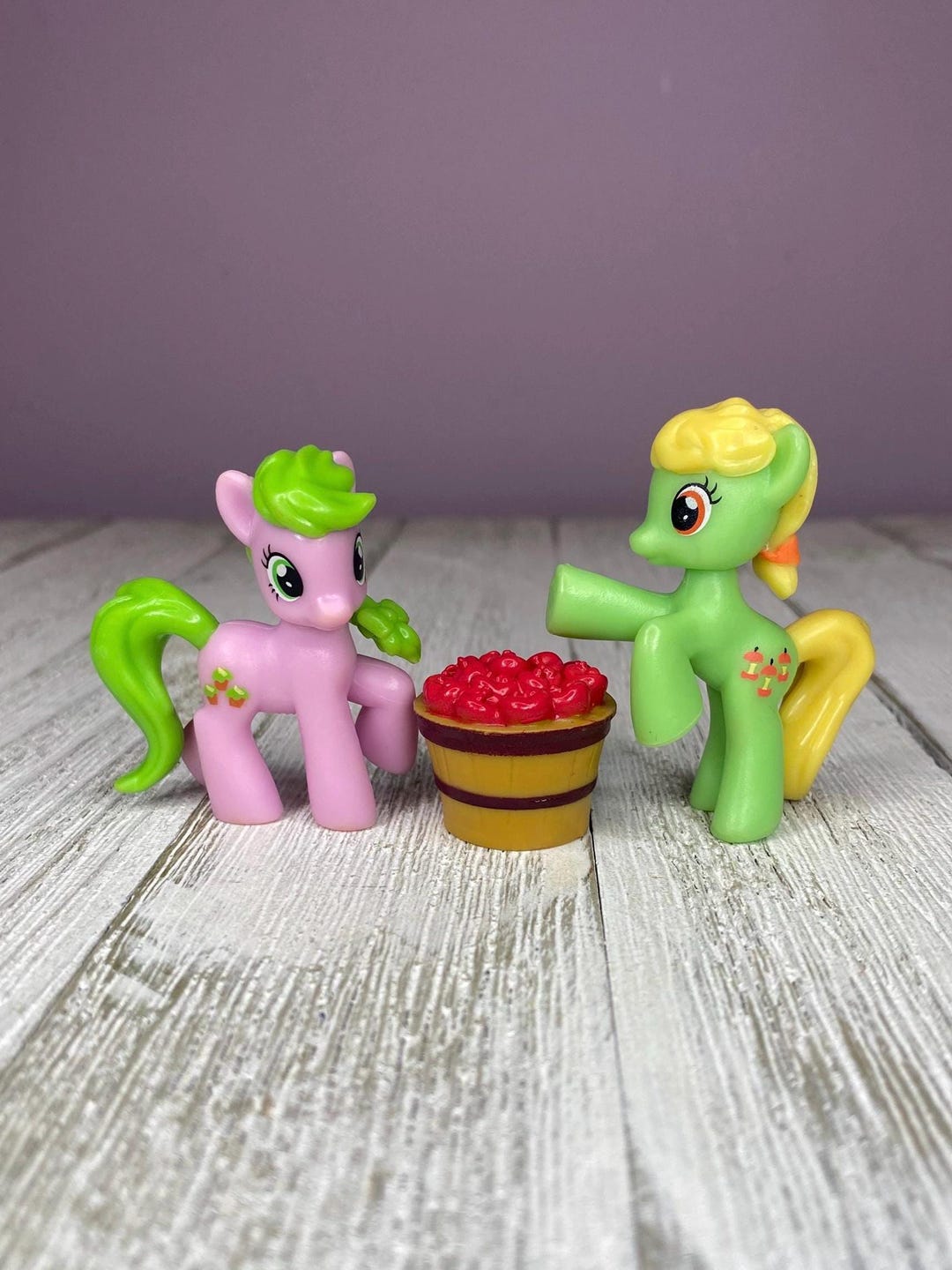 MLP G4 Blind Bag Red Gala and Apple Munchies 2” Mini Figures With ...