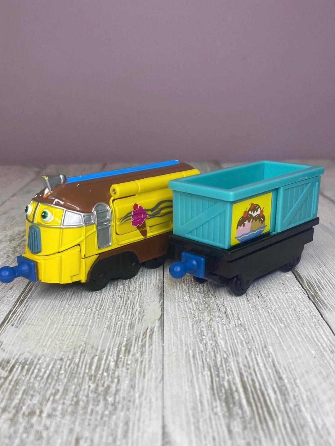 Chuggington Frostini Diecast Railway Push Train With Ice Cream Car ...