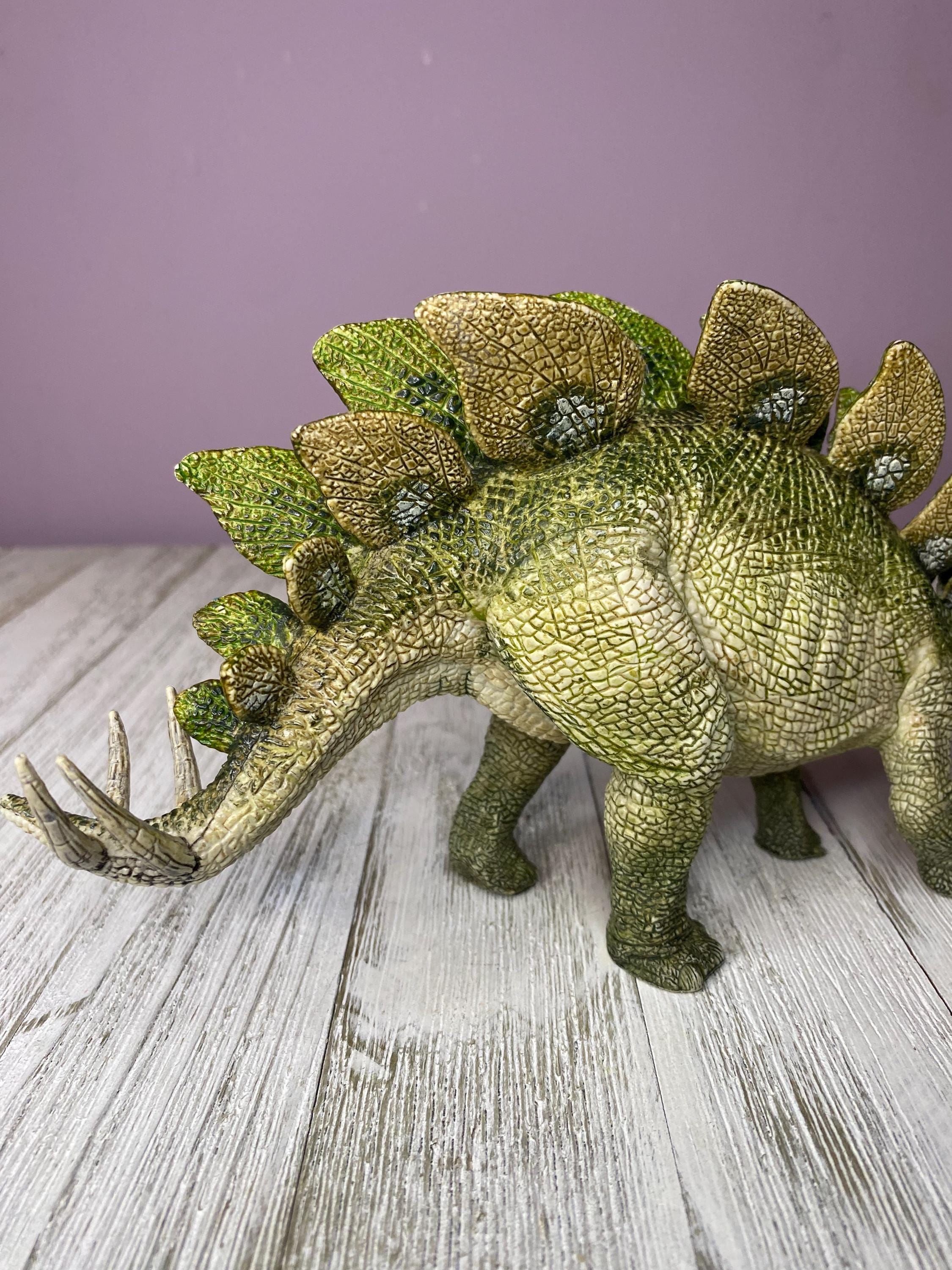 PAPO Stegosaurus Dinosaur 8” Figure Figurine Model (2005 PAPO) Flaws ...