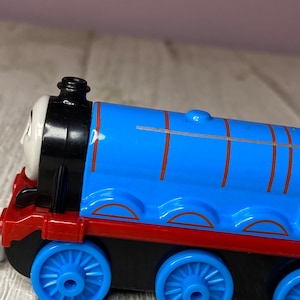 Thomas and Friends 3 Gordon Push Along Metal Train gullane, Thomas Limited Take N Play - Etsy