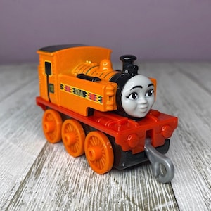 Thomas and Friends Adventures Push Along Nia 2.5” Metal Engine Train ...