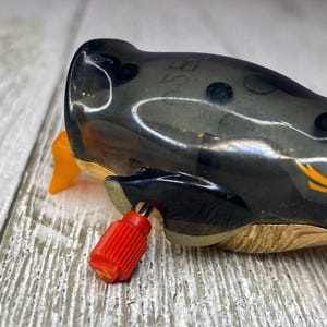 Tomy Wind up Penguin 2.5” Wind-up Plastic Toy (working Condition) See ...