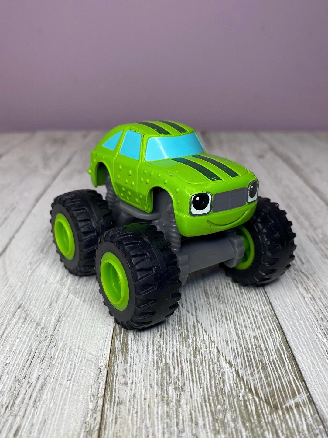 Blaze and the Monster Machines Pickle Diecast Vehicle (nick Jr, Viacom ...
