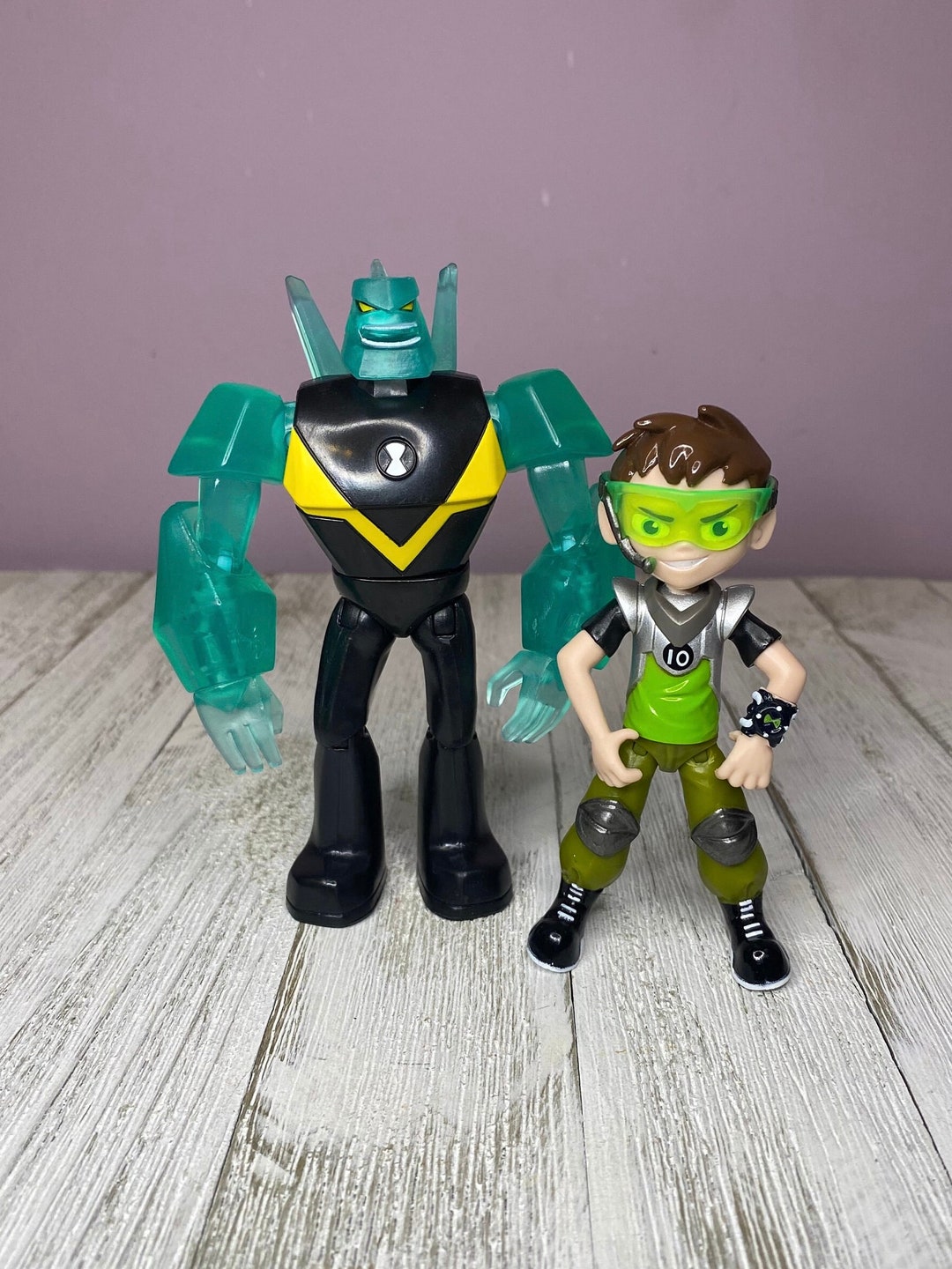 Ben 10 Diamondhead And Ben Tennyson Action Figures Cartoon Network